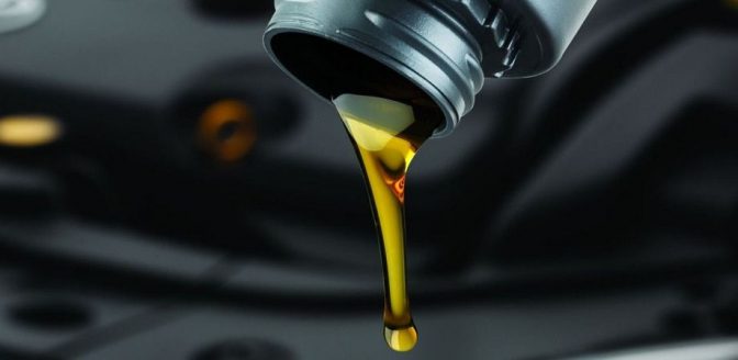 Engine-Oil-for-door-hinges – Lubeworld